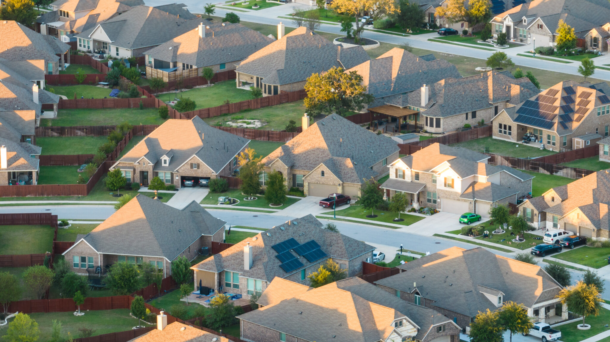 CASAS REAL ESTATE
